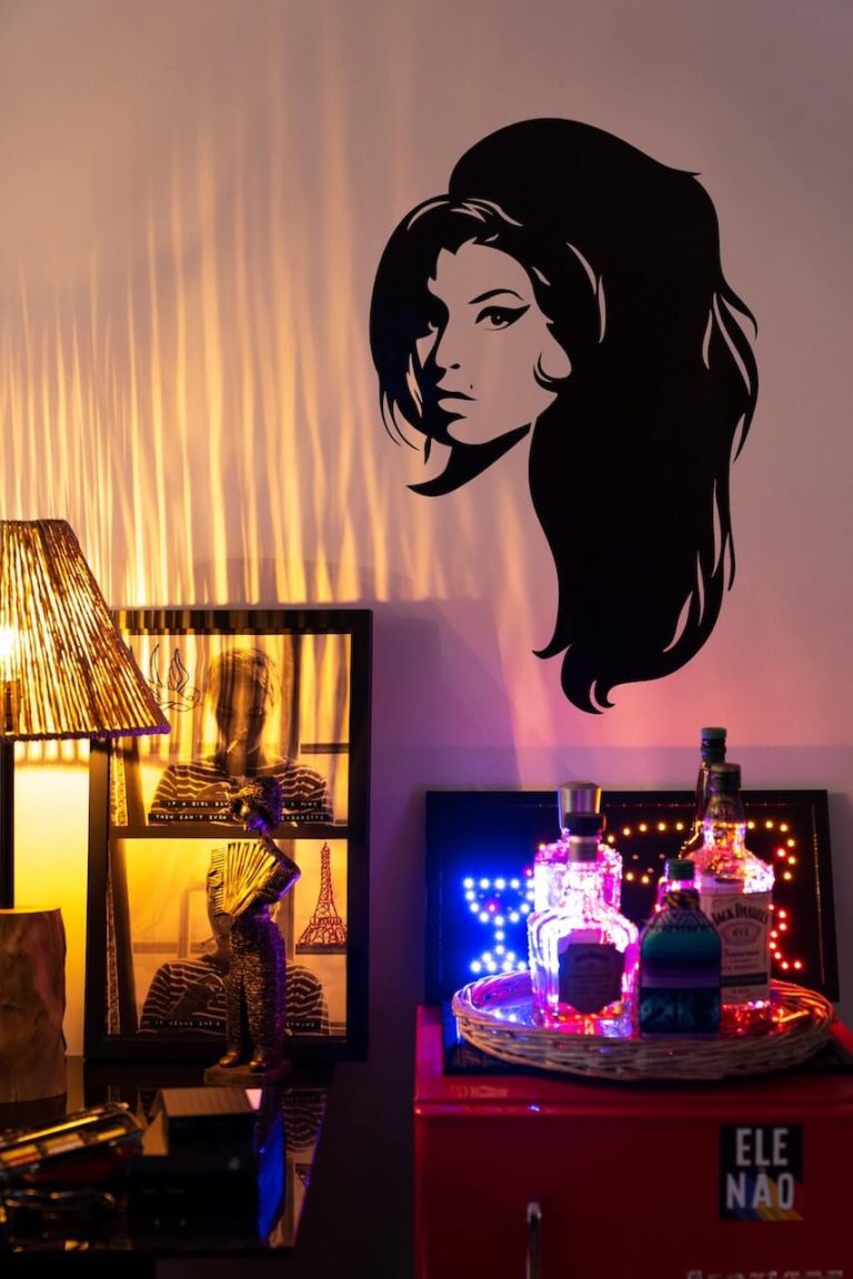 Ultimate 2000s Music Quiz (Artists, Lyrics, Songs & More!) - Top Trivia ...